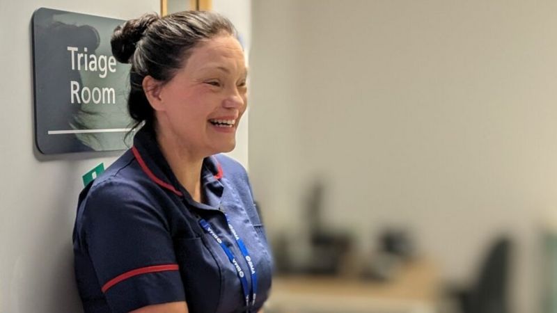 Scunthorpe General Hospital opens £7.2m emergency care units - BBC News