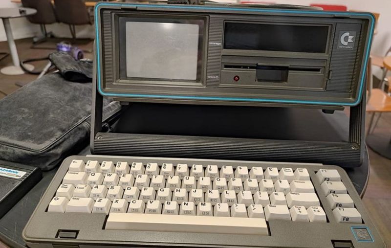 North West Computer Museum aims to give new life to old consoles - BBC News