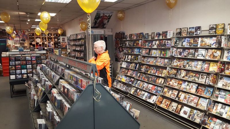 Scotland's oldest indie record shop comes 'full circle' - BBC News