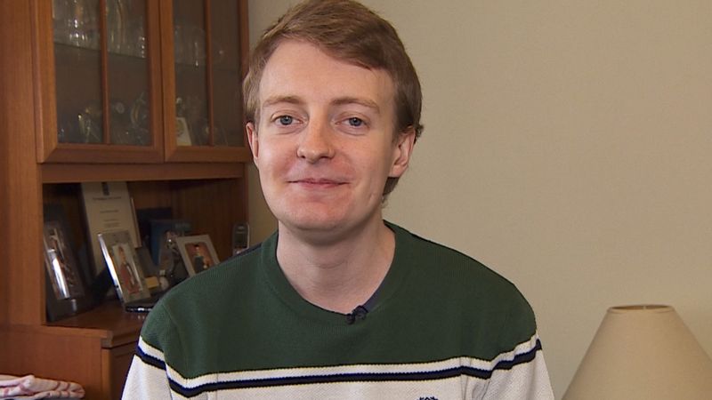Heart transplant inspires Long Eaton student's medicine degree - BBC News