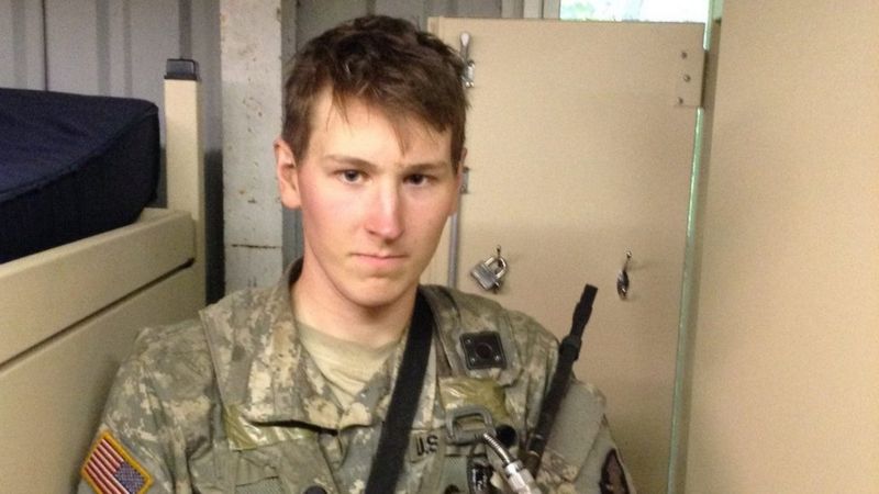 Trump: Transgender people 'can't serve' in US military - BBC News