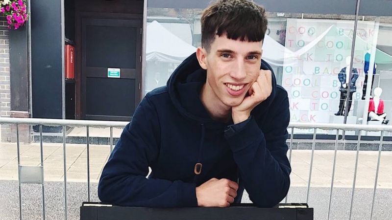 Mental health: 'You shouldn't have to be suicidal to get support' - BBC ...