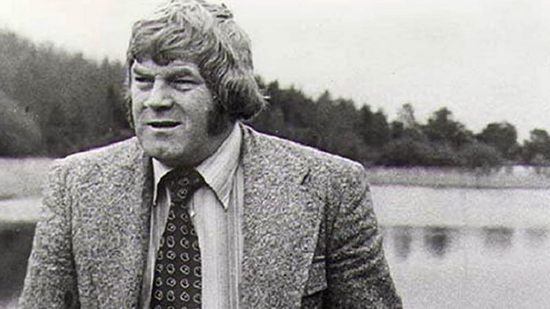 Big Tom, a voice from home for the Irish in Britain - BBC News