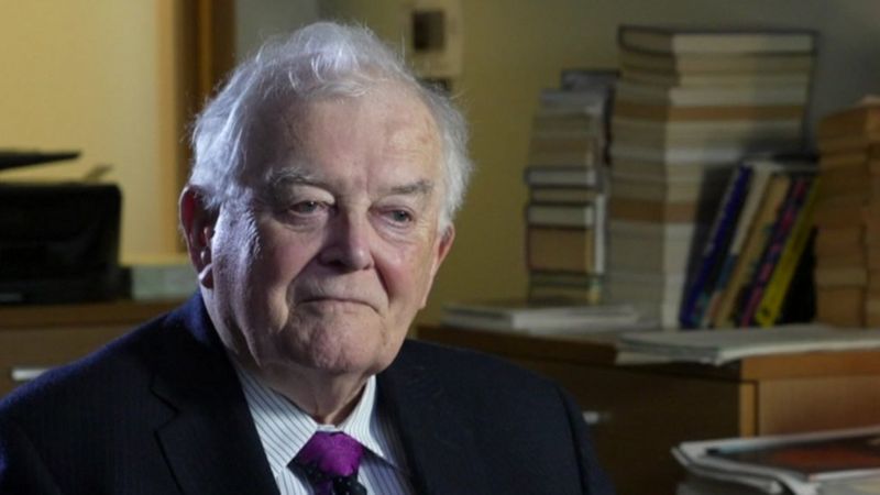 'Raise pay to end strikes', says Conservative peer - BBC News