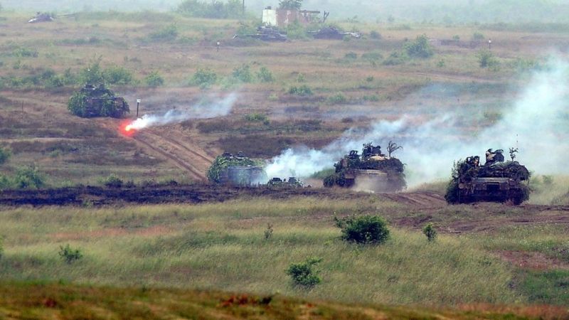 Nato looks east (and south) - BBC News