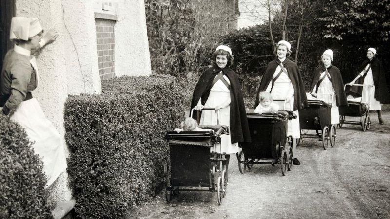 Thousands of pre-NHS healthcare photographs discovered - BBC News