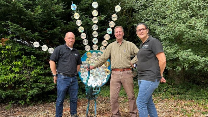 Sculpture trail set up by local farmer near Chippenham - BBC News
