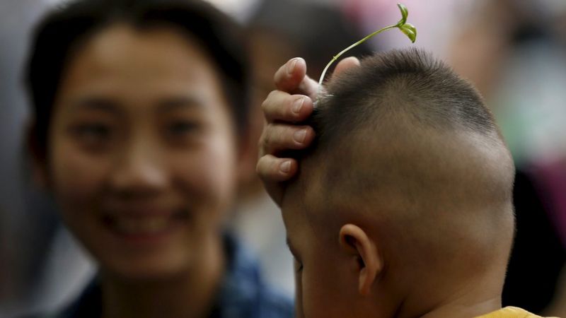 Chinese sprout new hairstyle - BBC Newsround