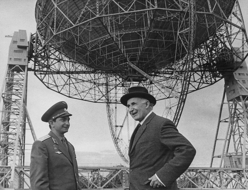 Jodrell Bank gains Unesco World Heritage status - BBC News