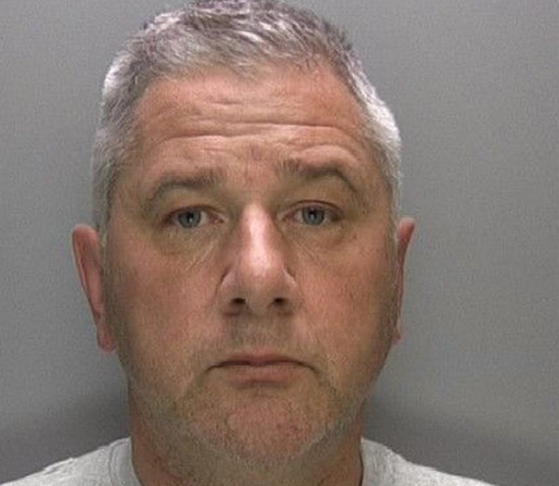 Kent Police officer jailed for rape and stalking - BBC News