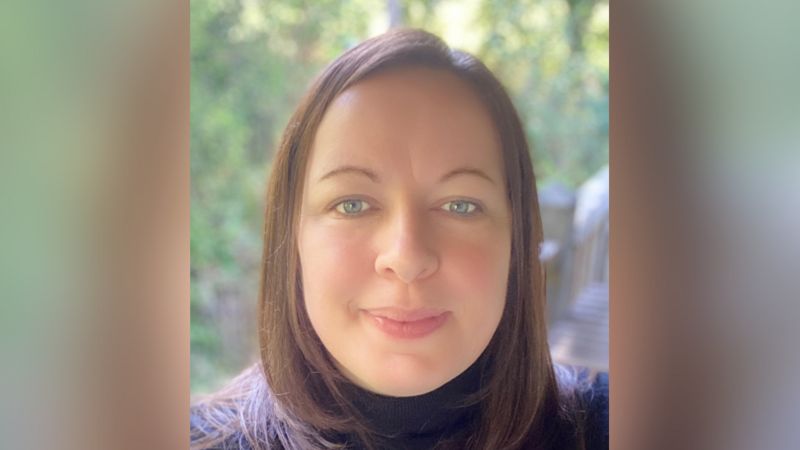 Repair it, reuse it: The people saving stuff from landfill - BBC News