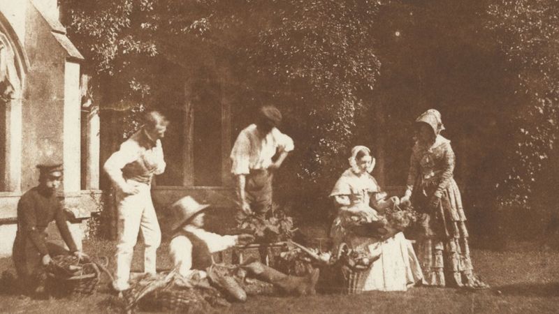 Thousands of William Henry Fox Talbot photos go online - BBC News