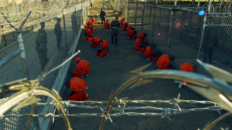 Trump signs order to keep Guantanamo Bay prison open - BBC News