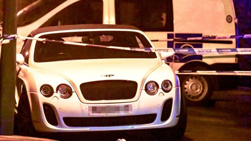 Two boys killed in Wolverhampton hit-and-run crash - BBC News