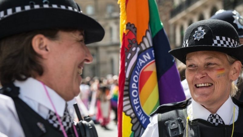 Thousands join Pride parade in London - BBC News