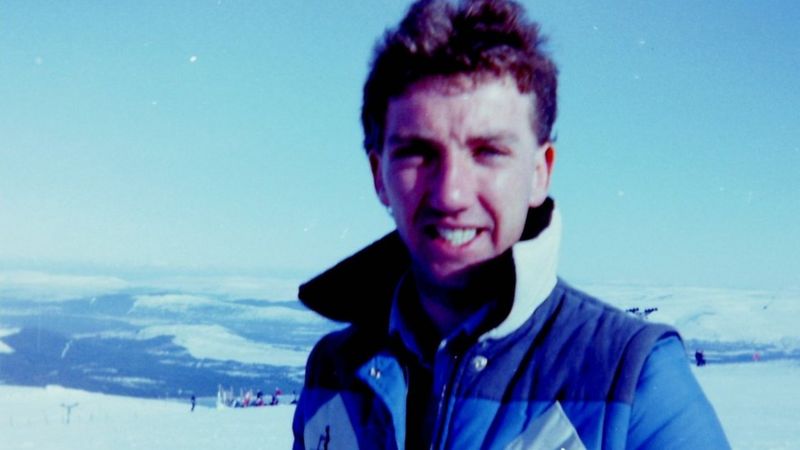 Carlisle Snow Sports Club film celebrates 50th anniversary - BBC News