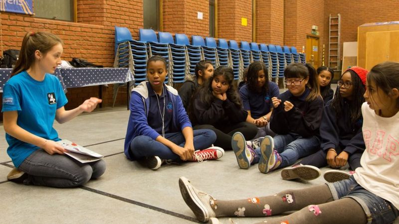 Mental health badge launched for Girl Guides - BBC News