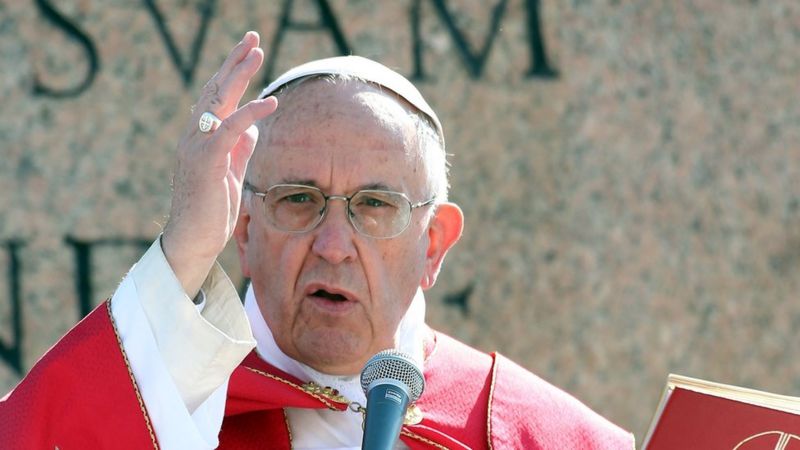 Climate change: Pope urges action on clean energy - BBC News