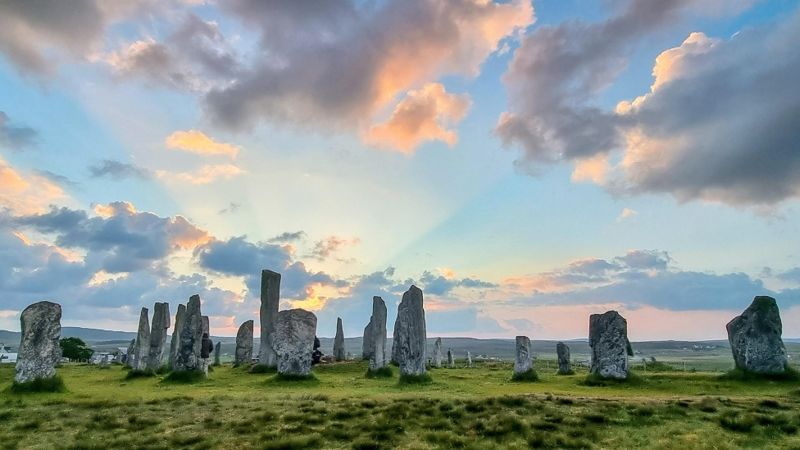 In pictures: Summer solstice across Scotland - BBC News
