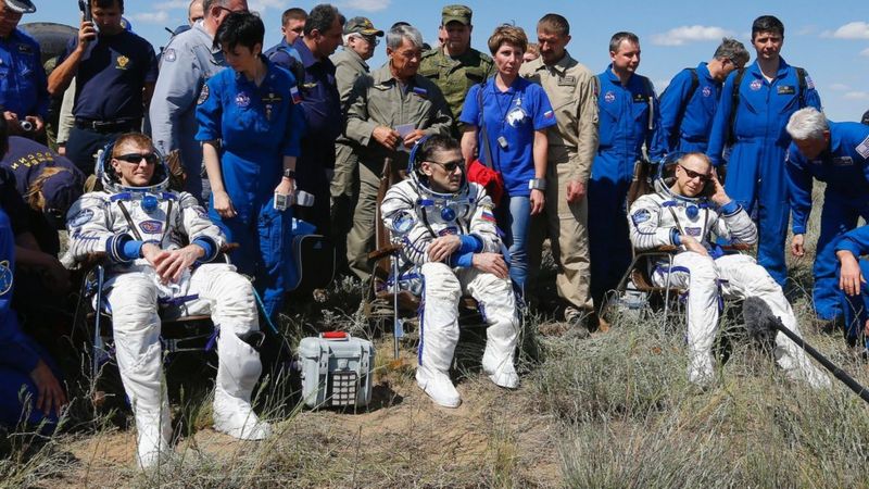 UK astronaut Tim Peake returns to Earth - BBC News