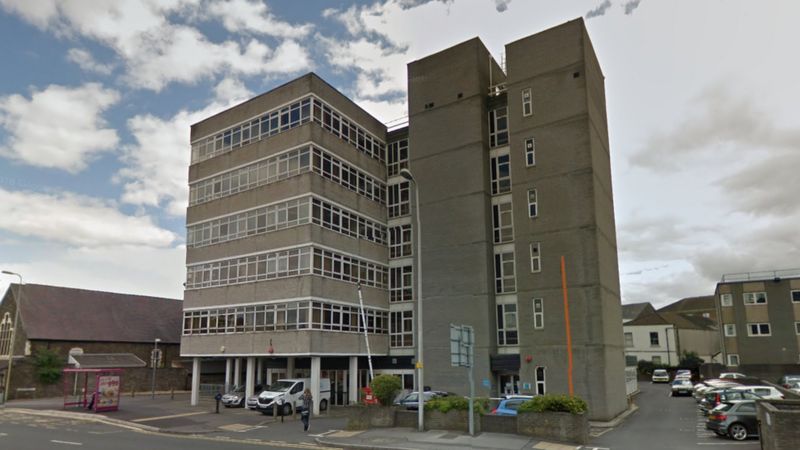 Job centres and DWP offices in Wales to close or merge - BBC News