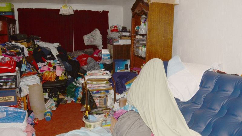 Jordan Burling: Women jailed after teen 'rotted to death' - BBC News