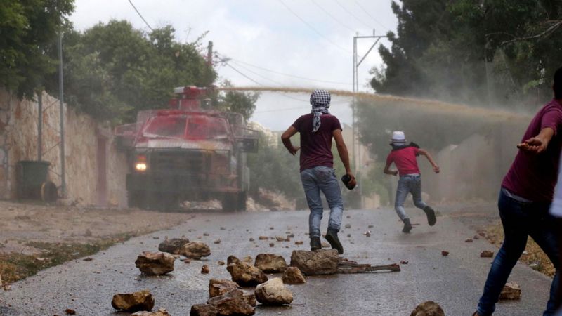 Who, What, Why: What is skunk water? - BBC News