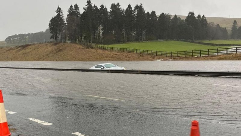 Severe flooding causes road and rail disruption in Scotland - BBC News