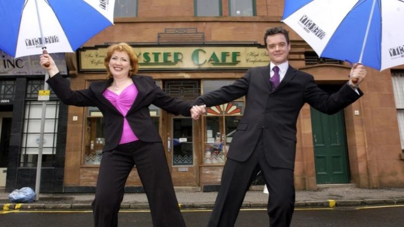 River City marks 20th anniversary with special episode - BBC News