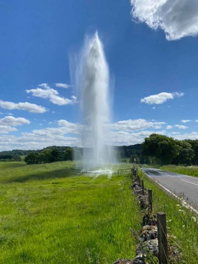 Giant water fountain erupts from burst main - BBC News