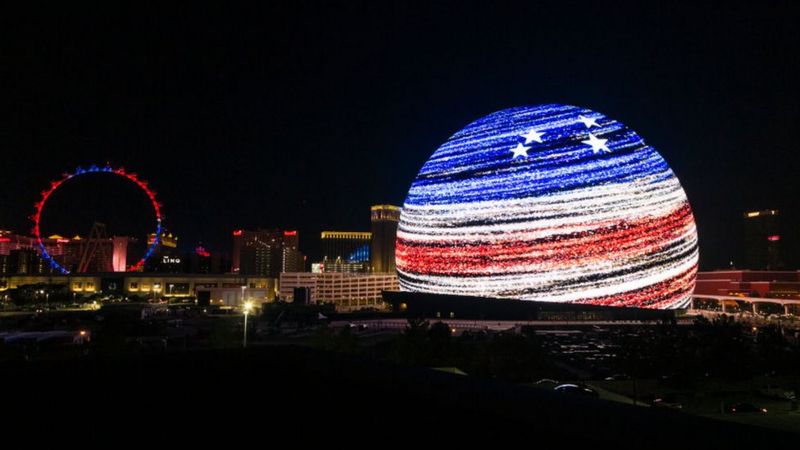 Las Vegas Sphere Huge Ball Lights Up Us City Skyline Bbc Newsround