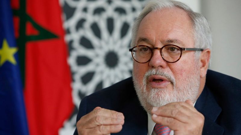 EU climate chief hails global progress on emissions - BBC News