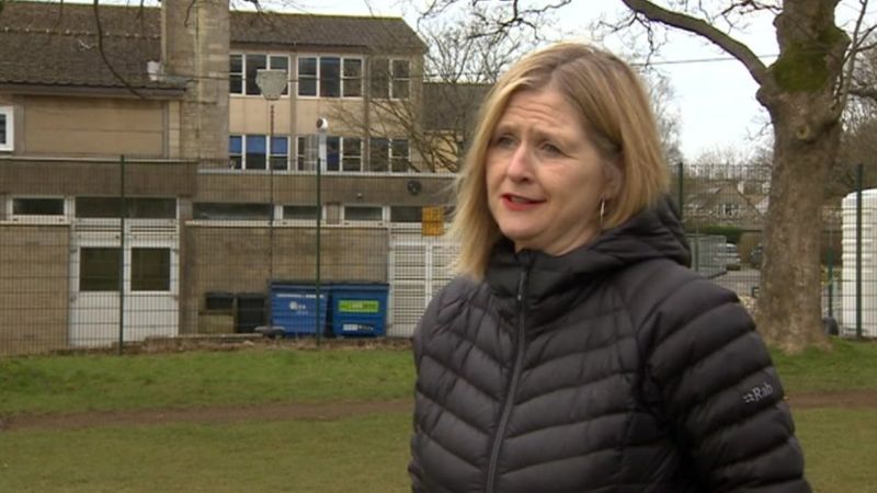 Thomas Keble School parents 'devastated' by delayed return to class ...