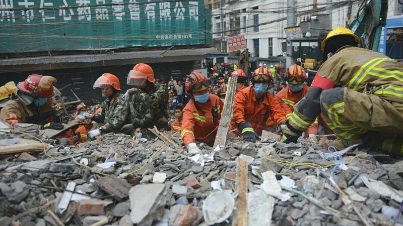 China building collapse kills at least 22 - BBC News