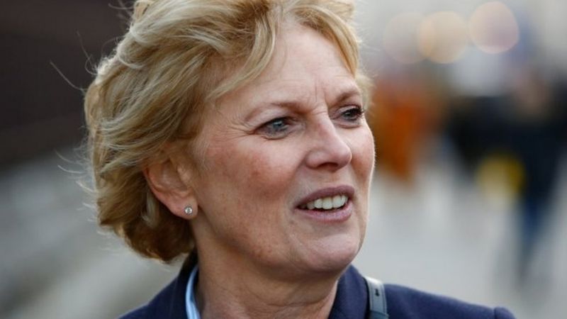 Protester James Goddard held over Parliament incidents - BBC News