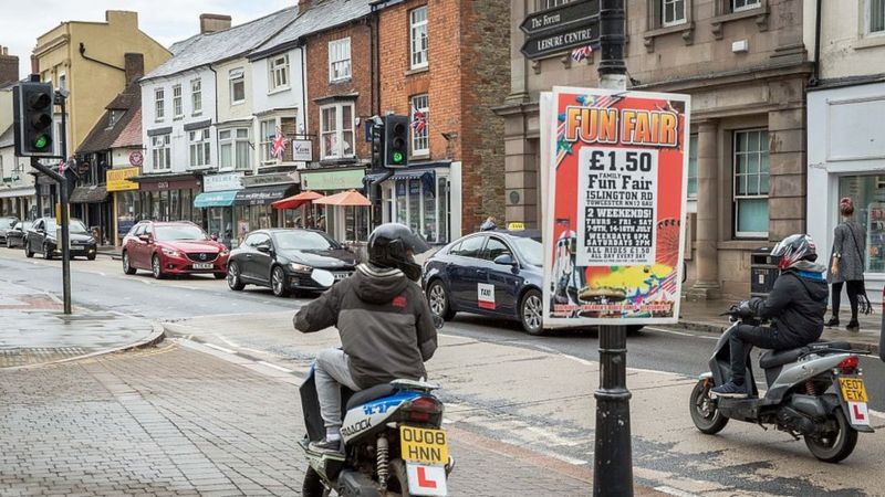 A5 Towcester relief road plan submitted to council - BBC News