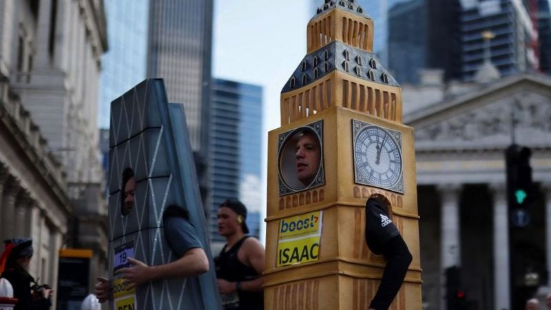 London Marathon: The weird and wacky costumes from past to present ...