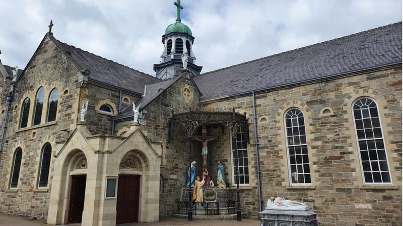 New tour of St Columba's Long Tower Church in Londonderry opens - BBC News
