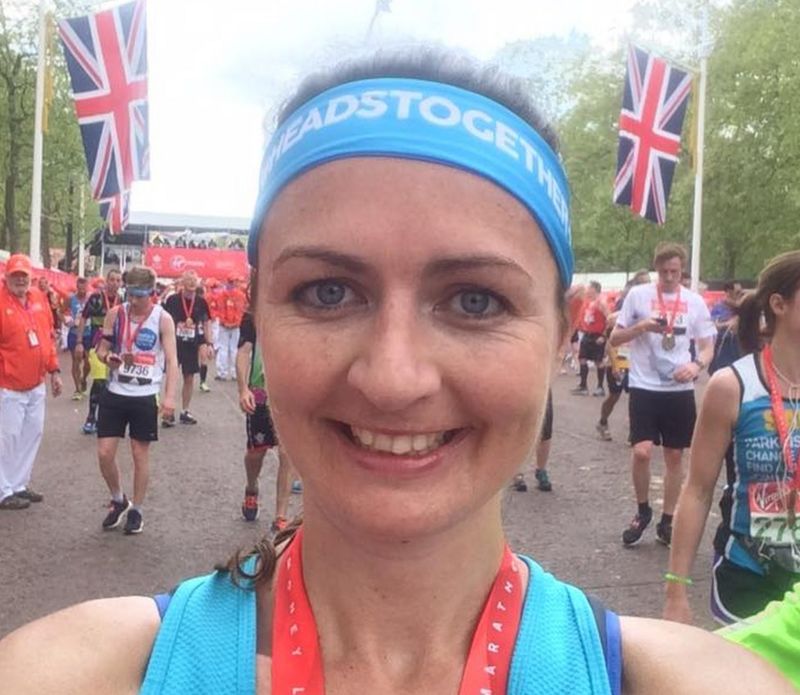 Your London marathon photos - BBC News