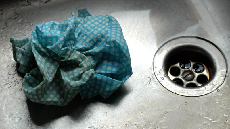 The dirtiest place in your kitchen might surprise you... - BBC News
