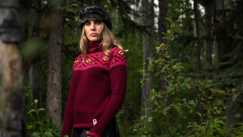 Welsh hills helped Alone survival contestant Naomi - BBC News