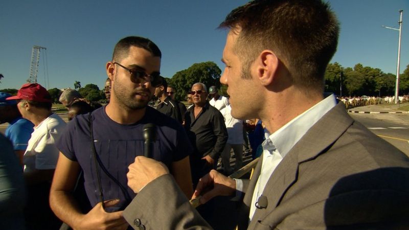 Fidel Castro death: Cubans say sad goodbye, or good riddance - BBC News