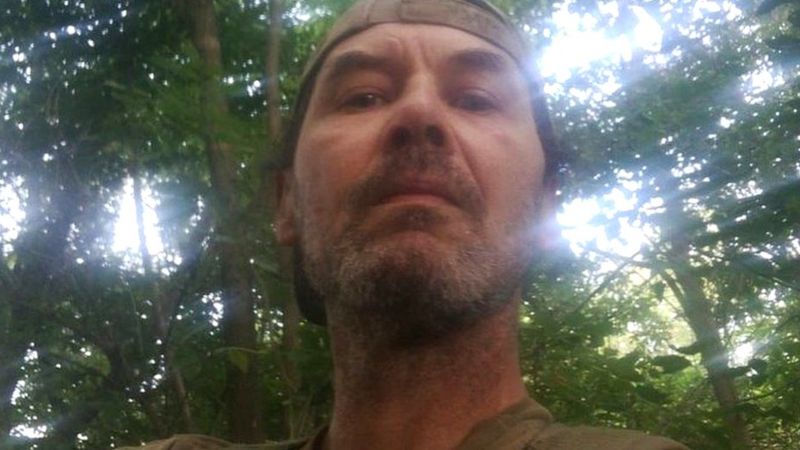 Ukraine war: Briton Simon Lingard killed in conflict - BBC News