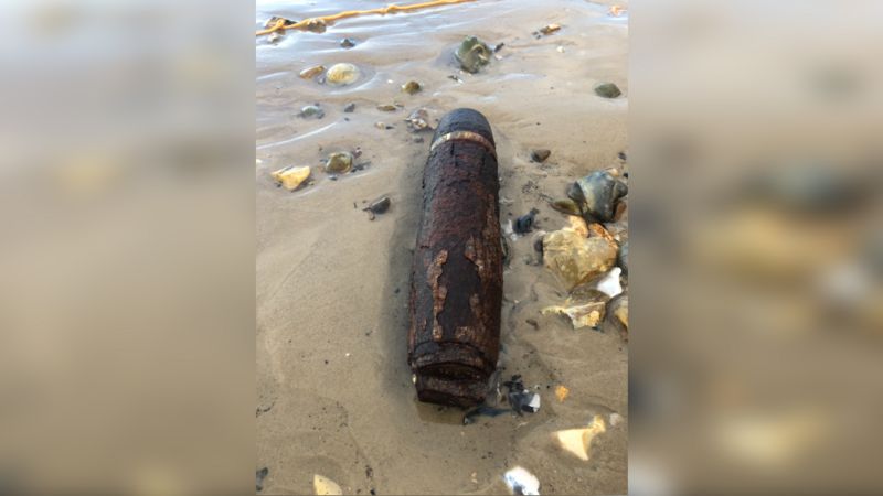 Unexploded WW2 shell found on Middle Beach in Studland detonated - BBC News