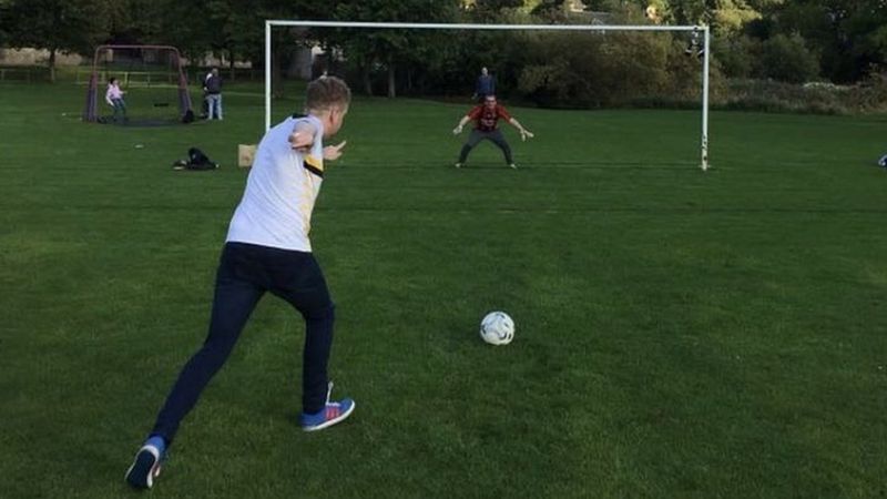 Dumbarton poet Stephen Watt wins penalty shootout in Stow - BBC News