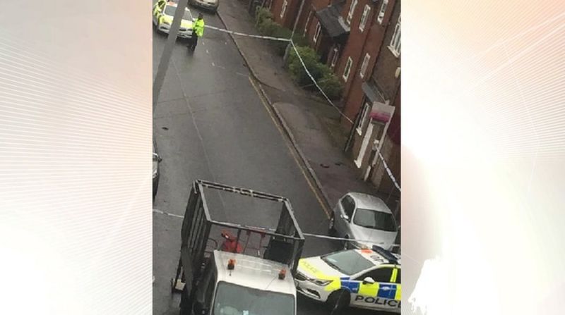 Man stabbed in 'appalling alleyway attack' in Luton - BBC News