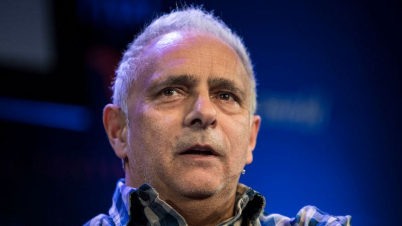 Hanif Kureishi says life 'completely changed' after collapse - BBC News