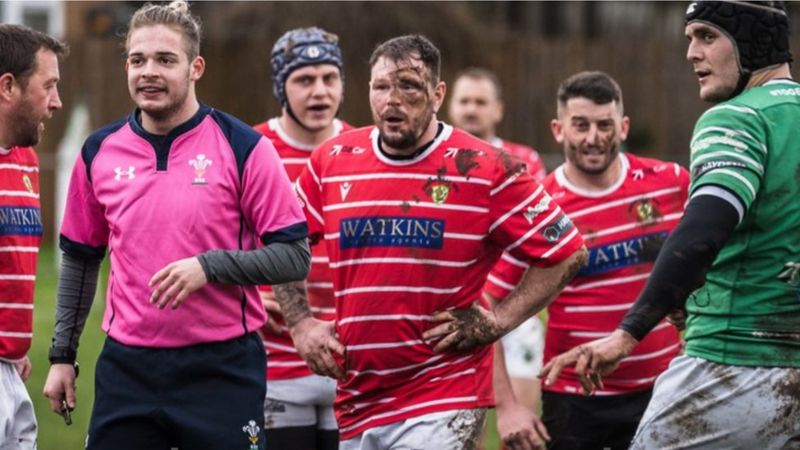 Covid: Caerphilly rugby fans dodge rules to watch match - BBC News