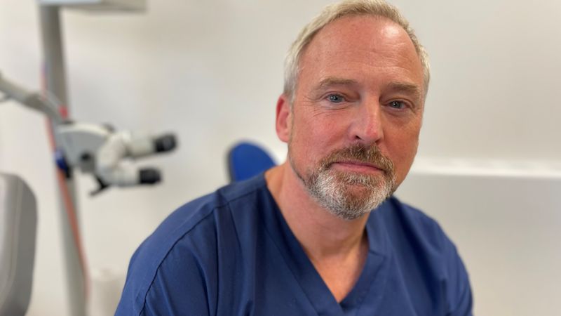 GP appointments: Patients 'compete' when phones open - BBC News