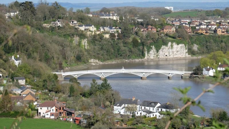 Chepstow Bridge's 200 year-old crossing celebrated - BBC News